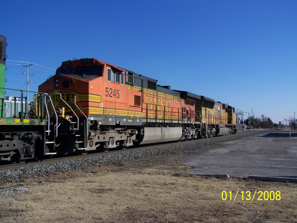 BNSF C44-9W 5245